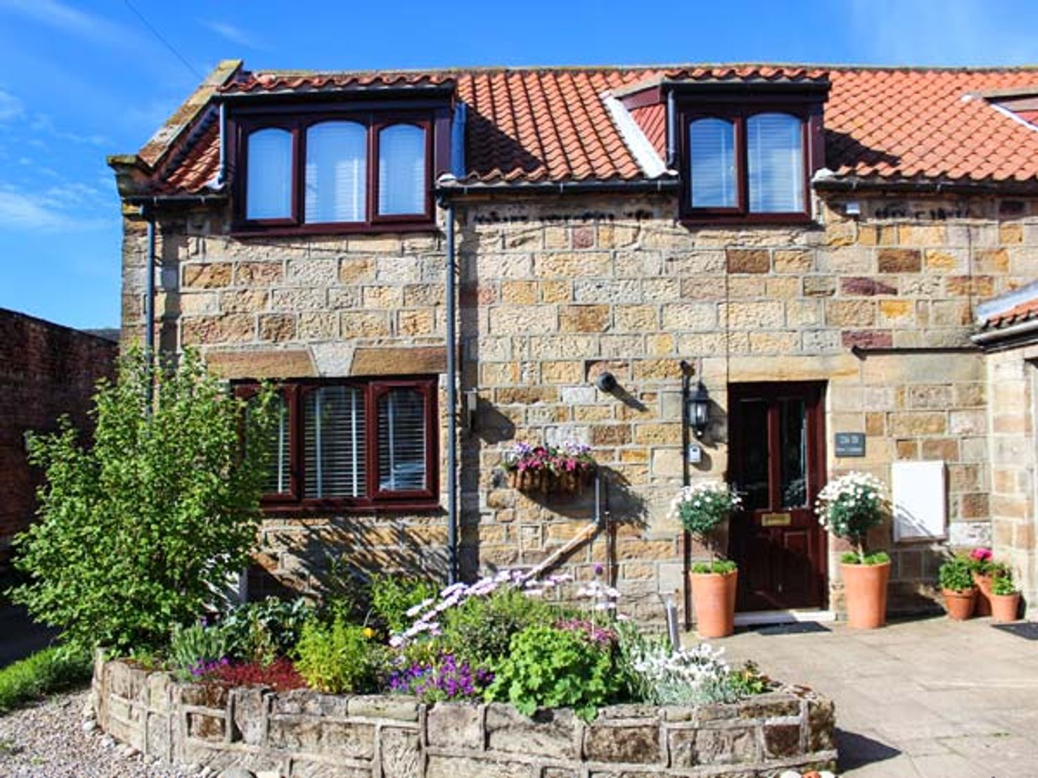 Barn Cottage - Dog Friendly Holiday Cottage in Hinderwell - North York ...