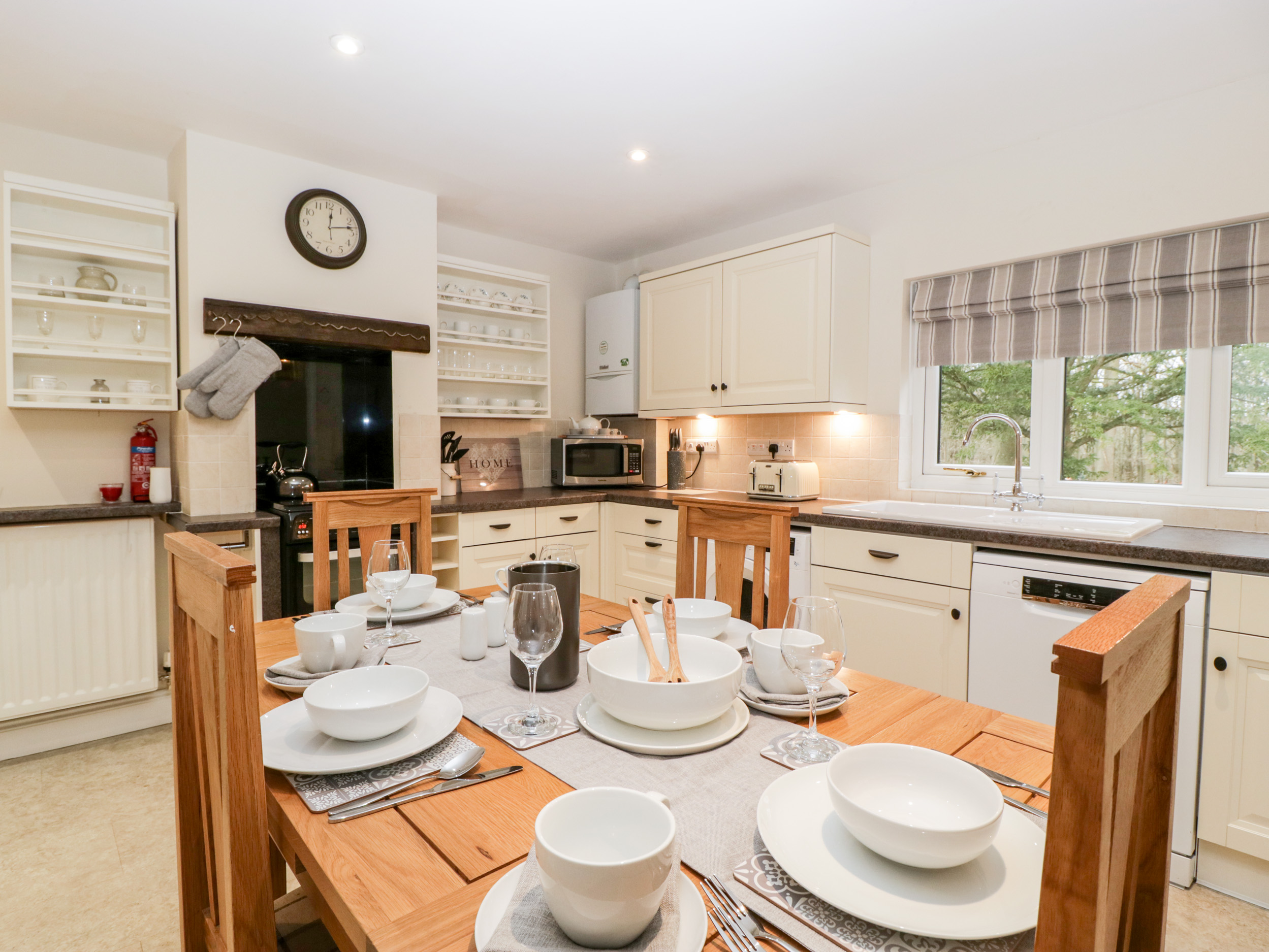 Beau Cottage, Bewdley - Dog Friendly Holiday Cottage in Heart of England