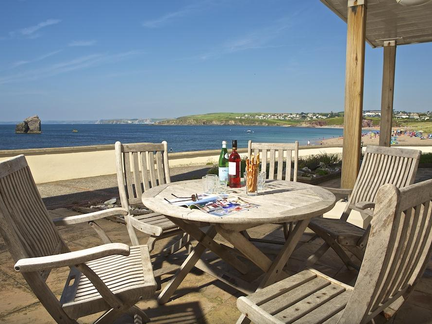 Holiday Lets in Thurlestone | Holiday-Lets.co.uk